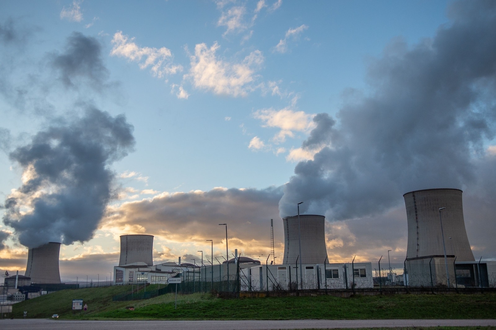 EDF mise tout sur le nucléaire et freine sur l'international